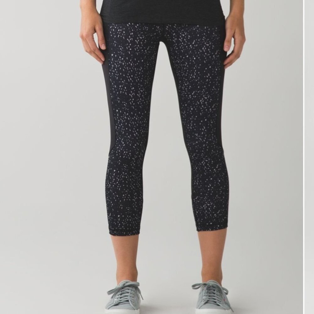 Lululemon Give Me Qi Crop Butterfly Texture Mink - Gem